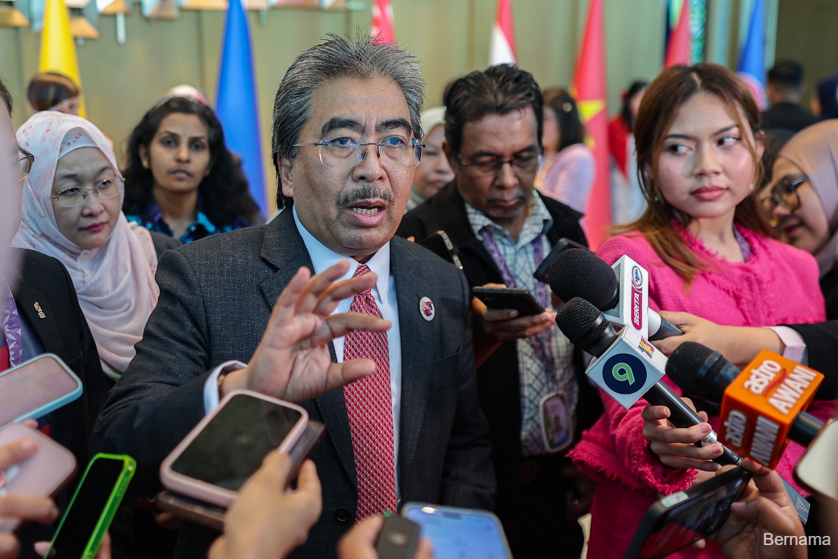 AMME-18: Logging and plastic waste pose serious threat to biodiversity